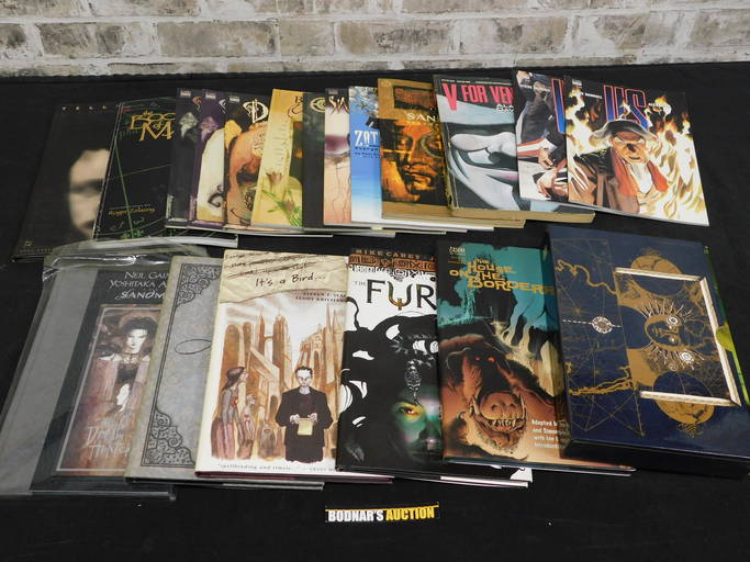 Lot of DC and Vertigo Comics Trade Paperbacks and Graphic Novels - Jul ...