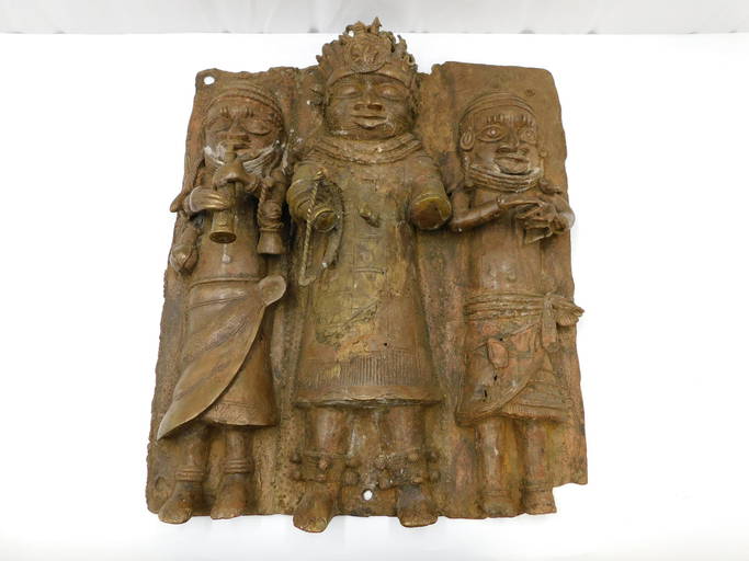 Estate Lifetime Collection of Tribal Art! Auction on May 24, 2023 by ...