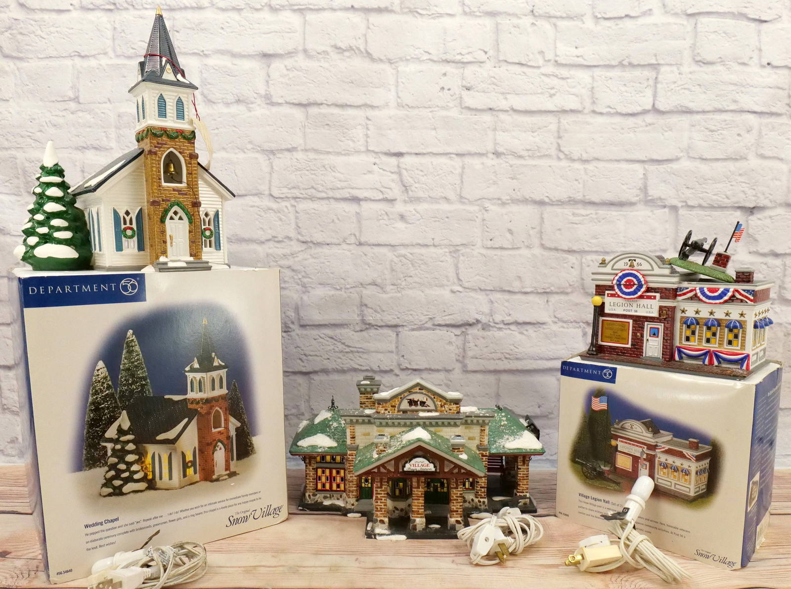 Lot Of 3 Department 56 Snow Village Houses Auction