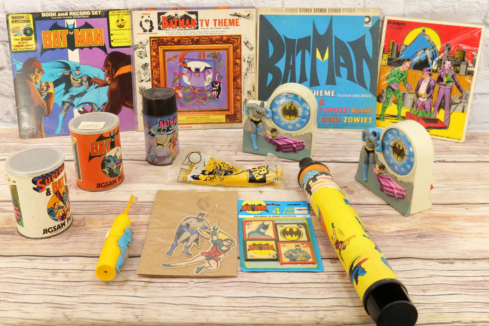 Large Lot Of Vintage Batman Items Auction
