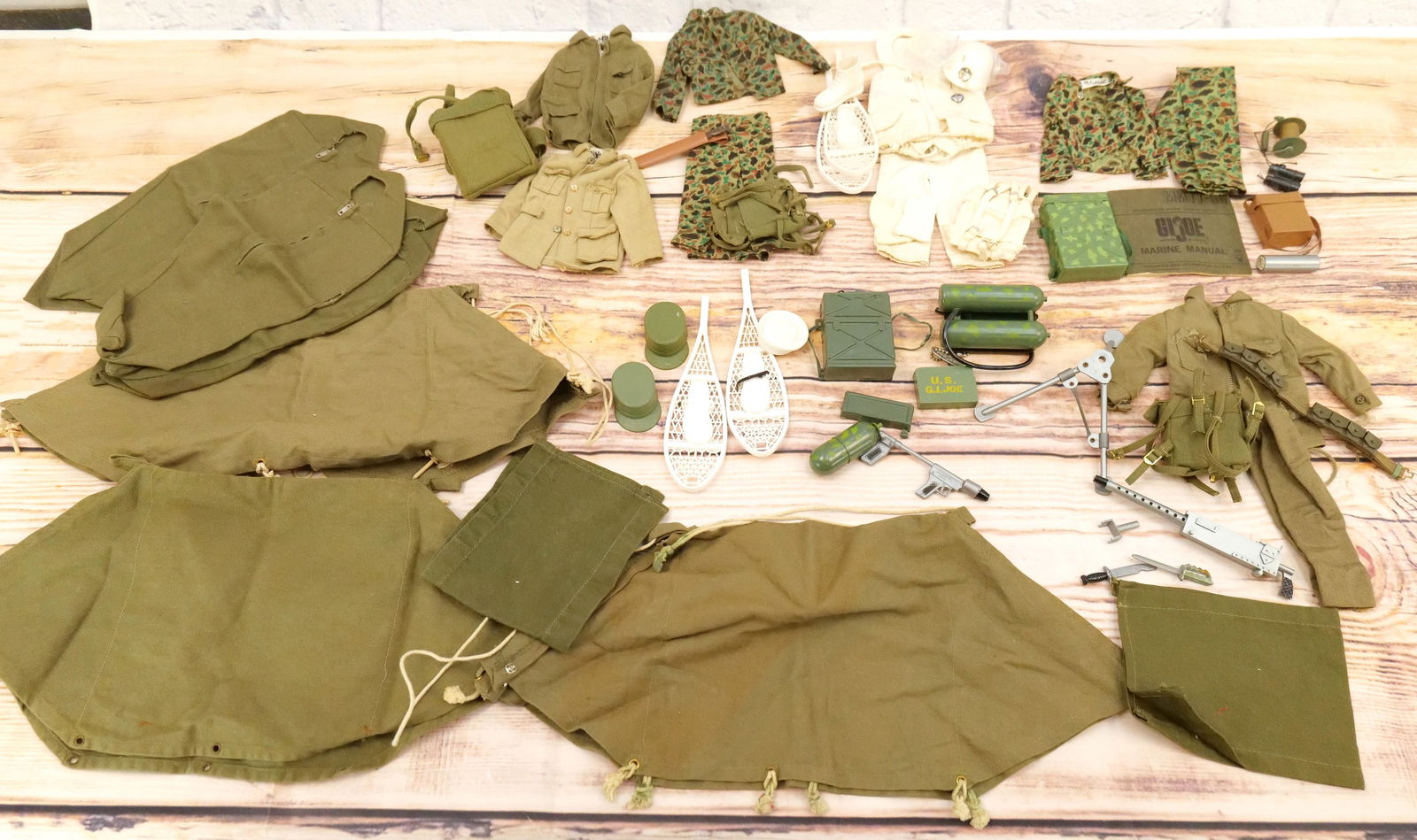 Lot Of Vintage Gi Joe Clothing And Accessories Auction
