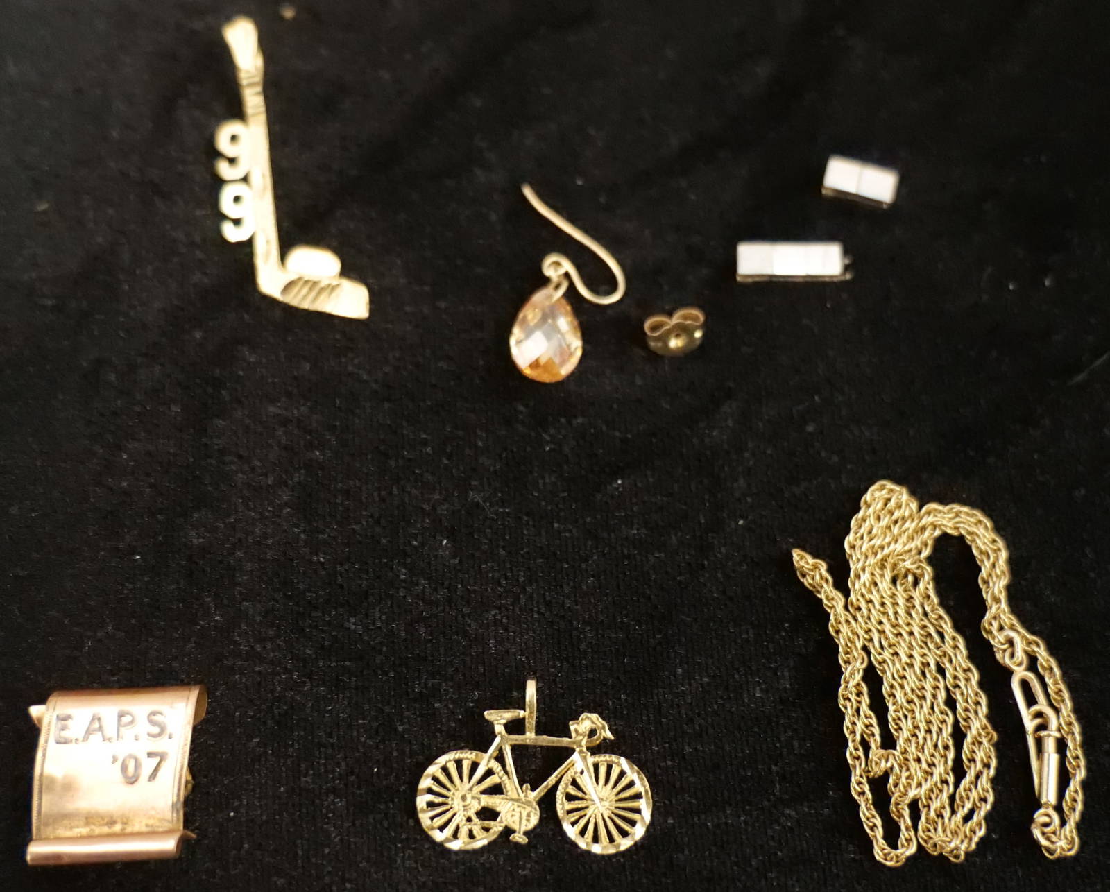 Lot Of 14k Jewelry And Scrap Auction