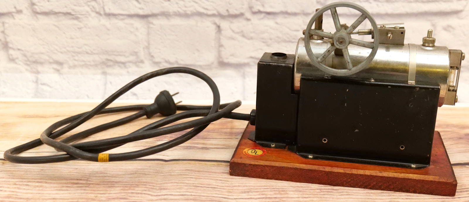 Jensen No. 35 Electric Steam Engine Auction