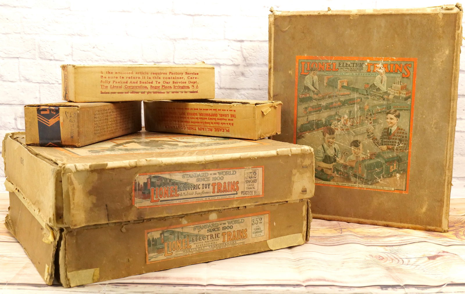 Group Lot Of Standard Gauge Boxes Only Auction