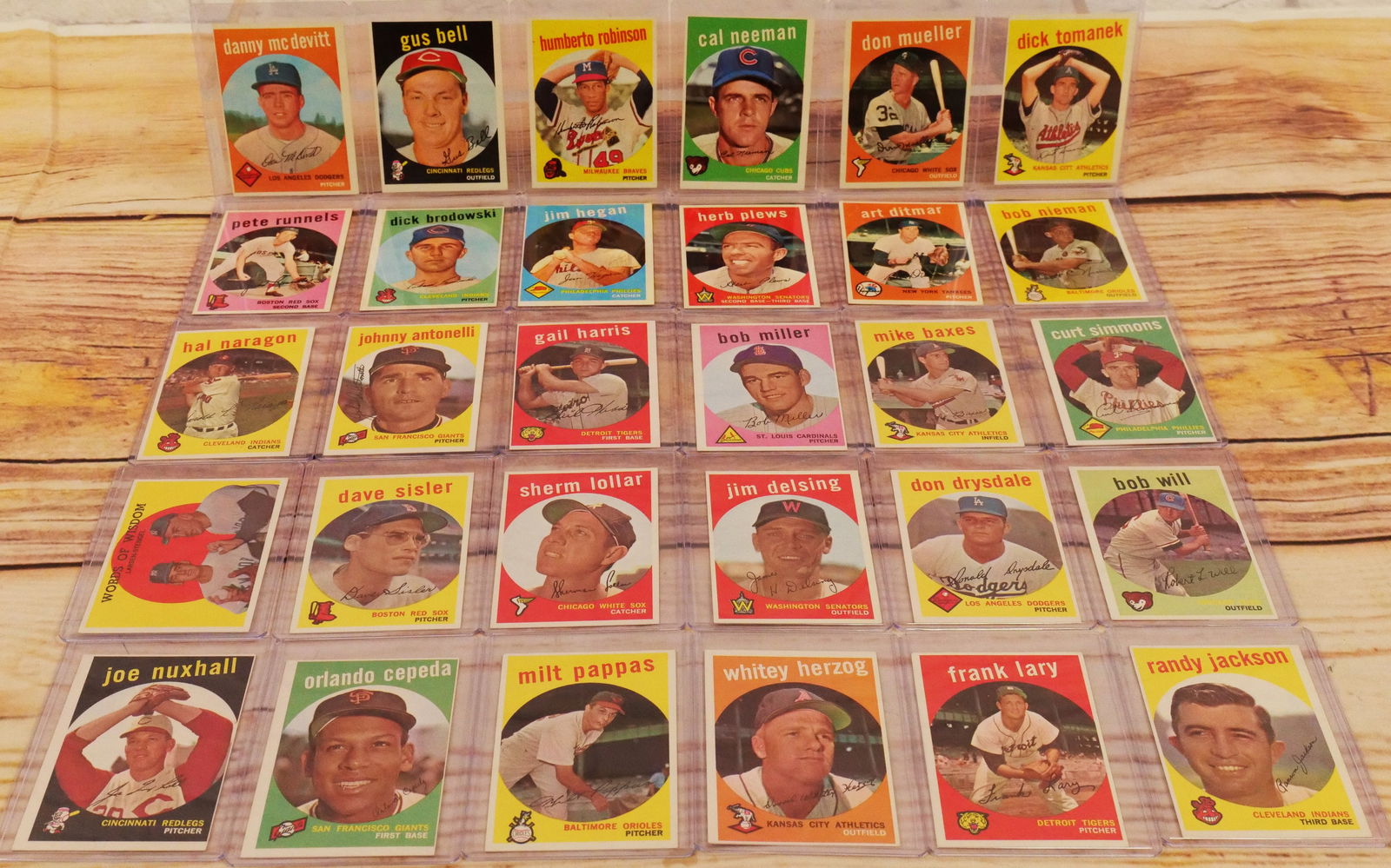 Lot Of 30 Topps 1959 Baseball Cards Auction