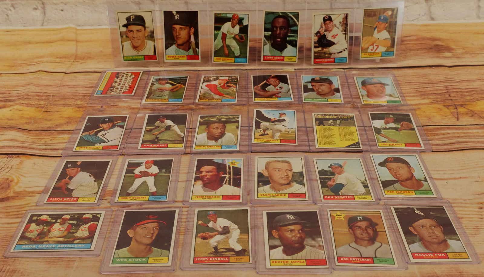 Lot Of 30 Topps 1961 Baseball Cards Auction