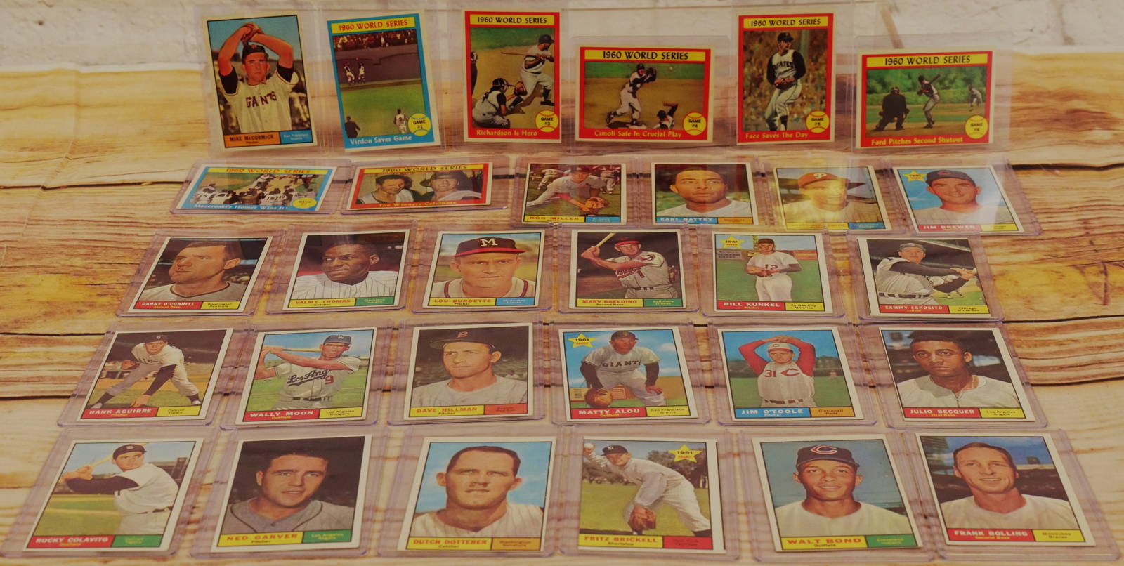Lot Of 30 Topps 1961 Baseball Cards Auction