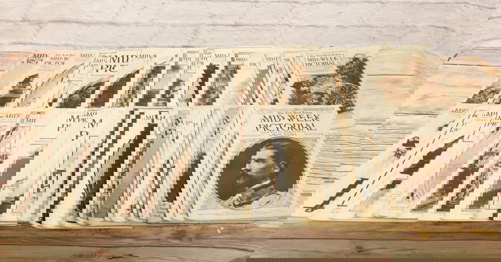 Lot Of 45+ Mid Week Pictorial Newspapers Circa 1920's