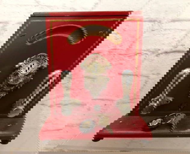 Estate Collections Discover Antiques! Auction on Jul 10, 2024 by Bodnar ...