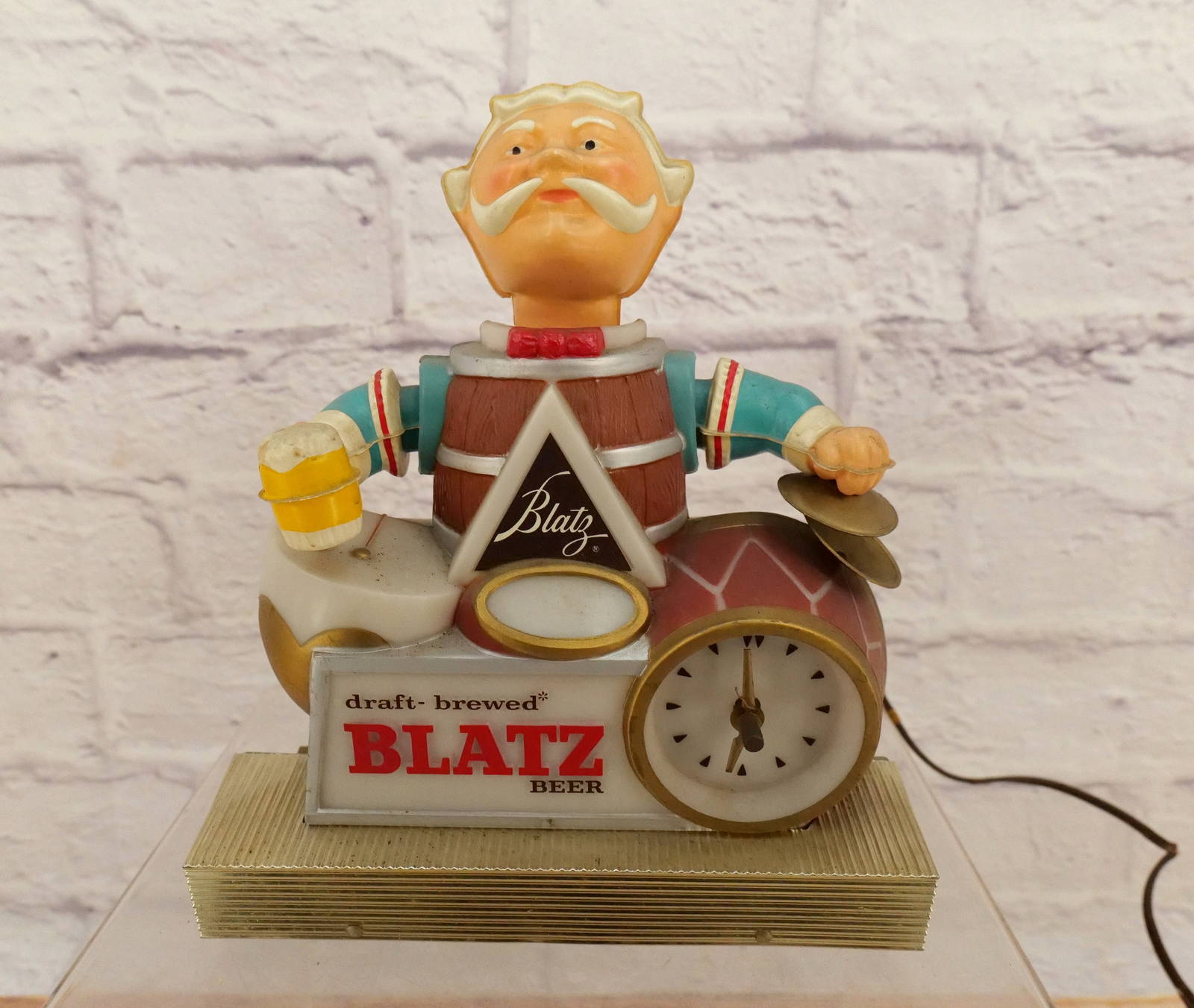 Vintage Blatz Beer Advertising Clock With Nodder Auction