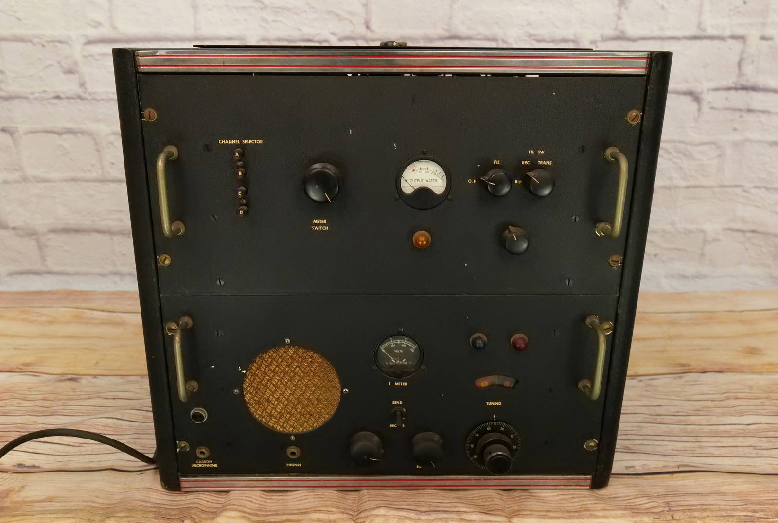 Vintage Short Wave Radio With Components Auction
