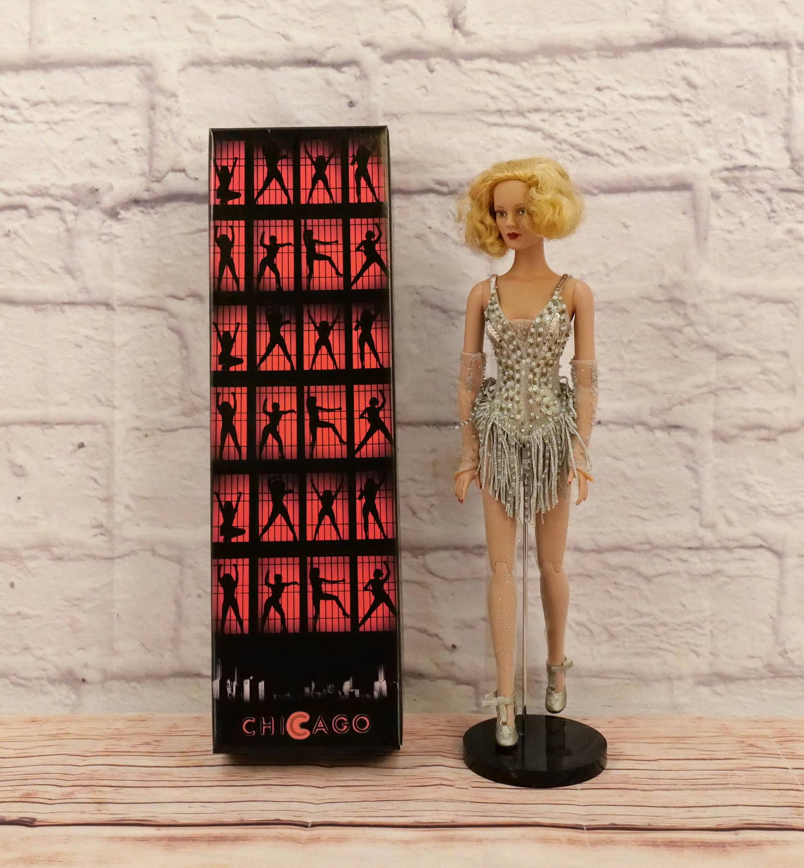 Tonner Chicago Roxie Doll - Fao Exclusive Auction