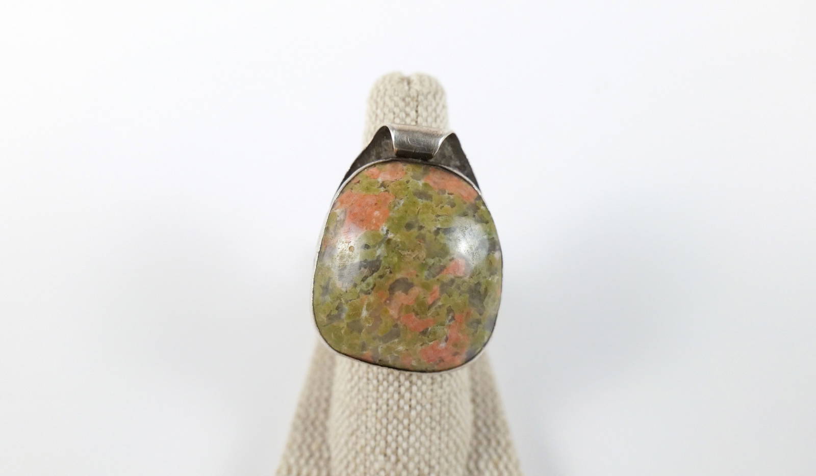 Vintage Unakite Sterling Ring Auction