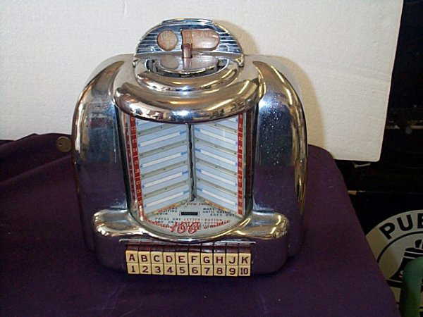 1027: Seeburg Wall O Matic 100 Juke Box, Coin Operated,