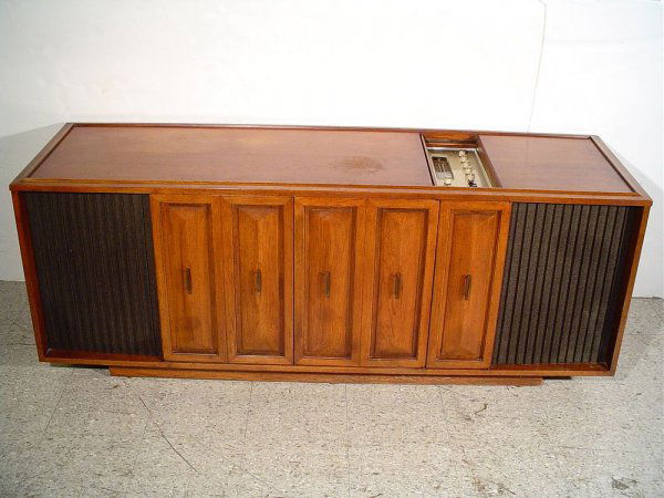 Scarce 1967 Seeburg Hsc1 Oak Home Stereo Console,