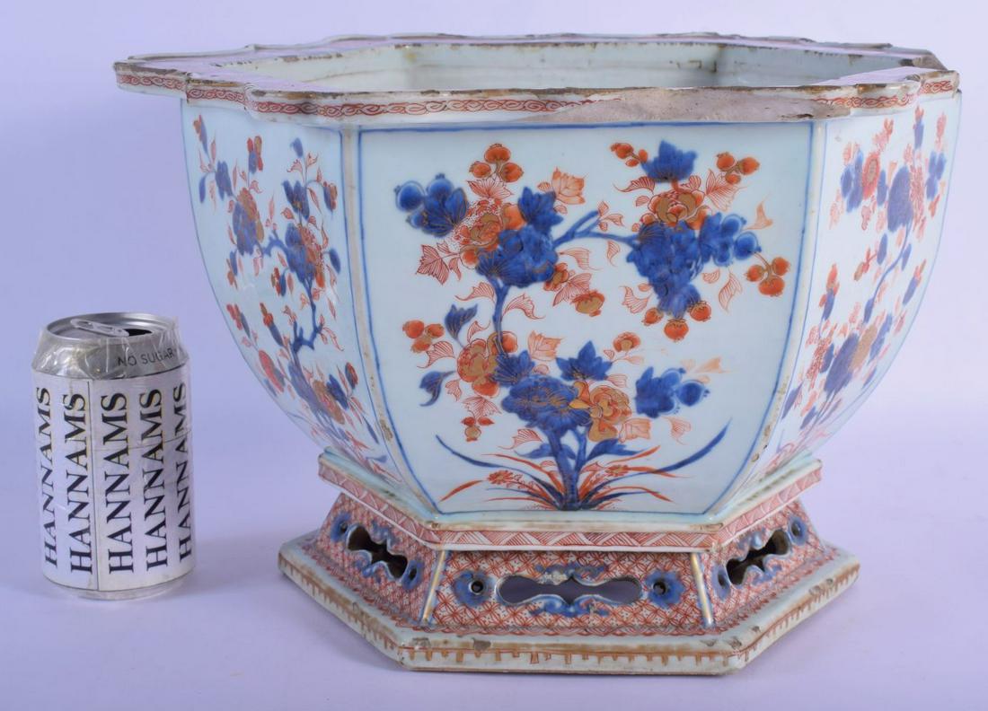 CHINESE IMARI PEACOCK PORCELAIN BASIN ON STAND (#0117) on Jul 18, 2021 ...