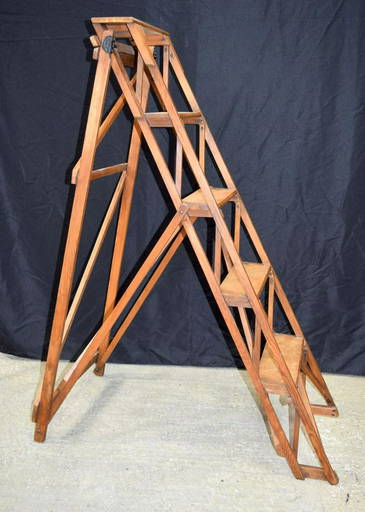 An Antique Hatherley Wooden Library Ladder. 126 X 95 X