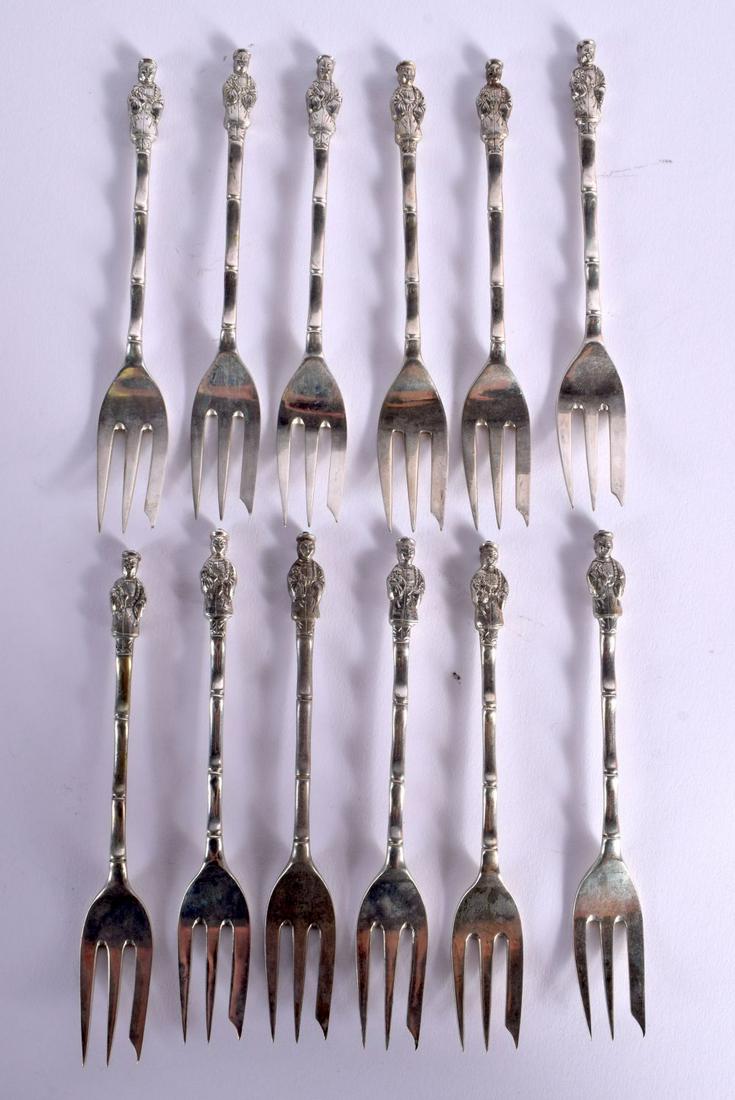 A RARE SET OF TWELVE 19TH CENTURY CHINESE EXPORT SILVER FORKS Qing ...