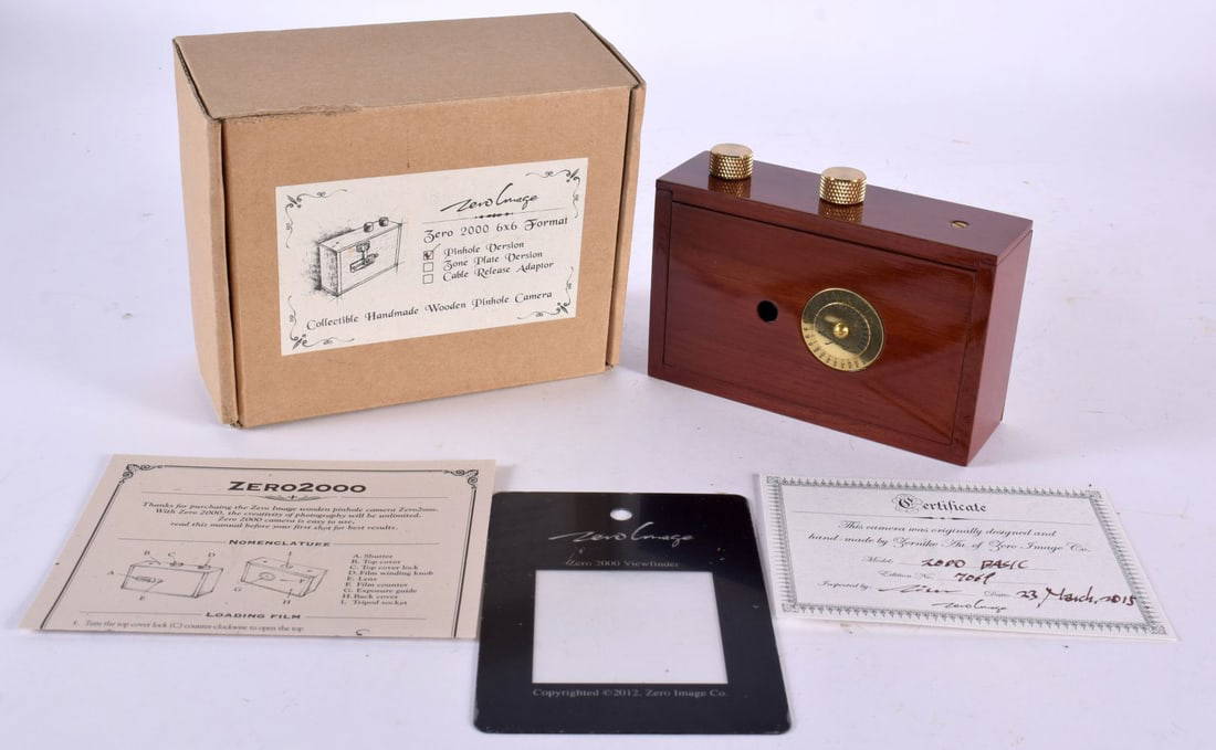 Zero Image 2000 6x6 Pinhole Camera. Auction