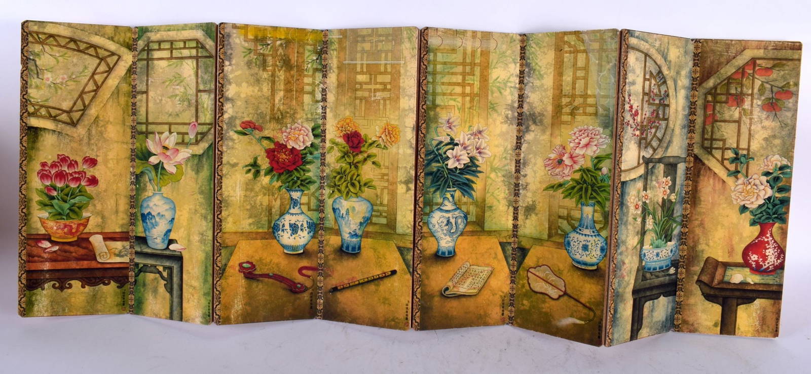 A Chinese Booklet 20th Century. 75 Cm X 28 Cm Extended. Auction