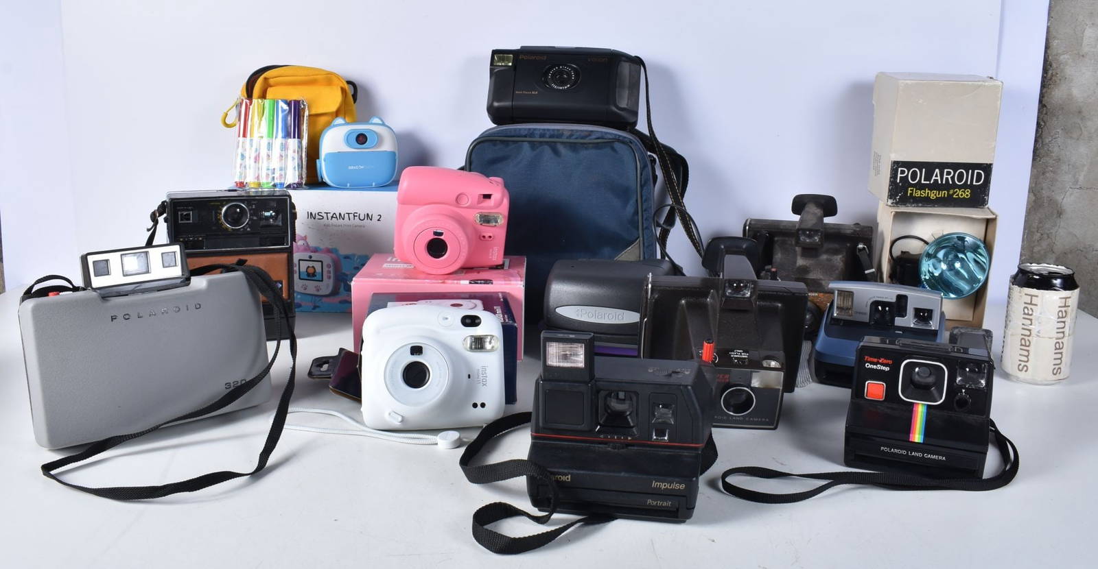 A Collection Of Vintage Instamatic Cameras Polaroid, Fuji, Instax Etc ...