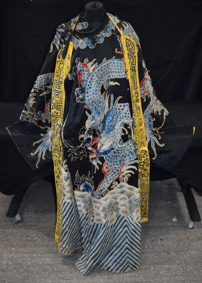 A Chinese Embroidered Dragon Robe 142 Cm Auction