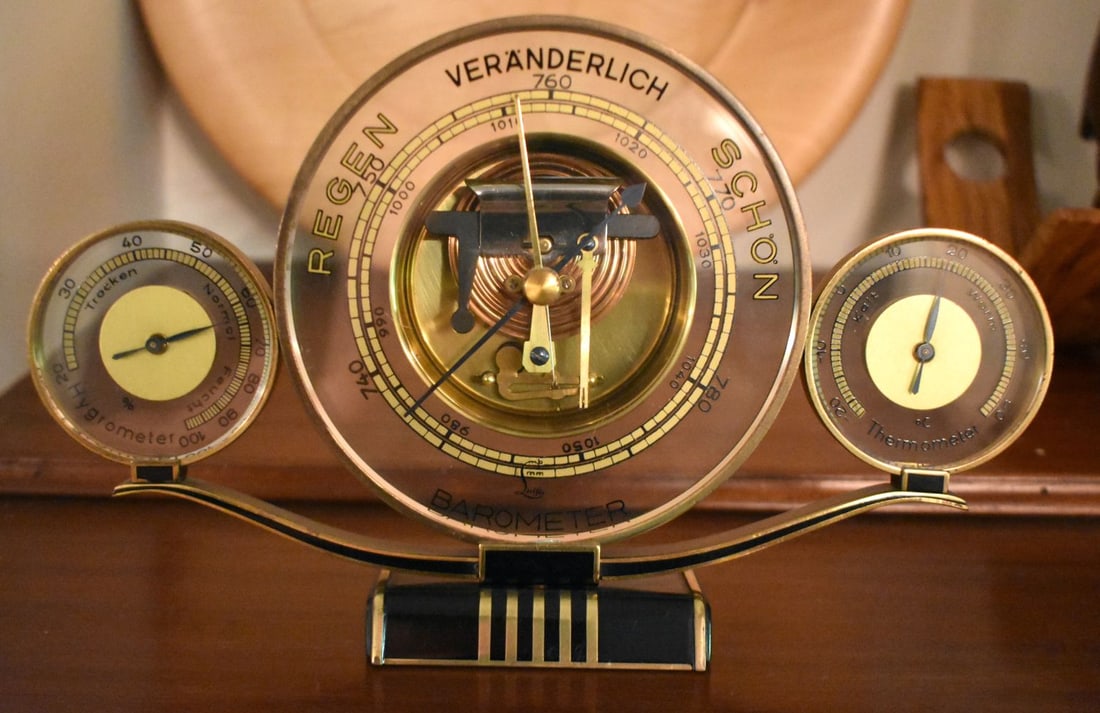 A Stylish Art Deco Regen Veranderlich Schon Glass And Enamel Barometer ...