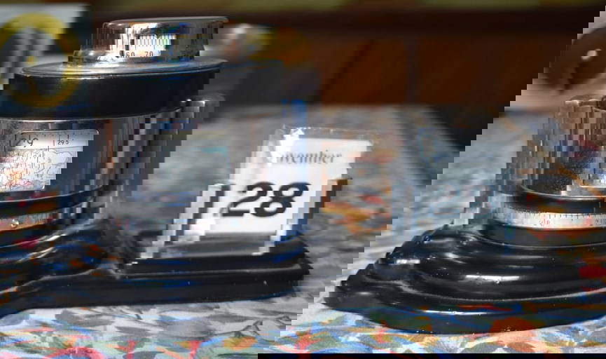 An Unusual Early 20th Century Art Deco Chrome Desk Calender. 24 Cm X 15 Cm.