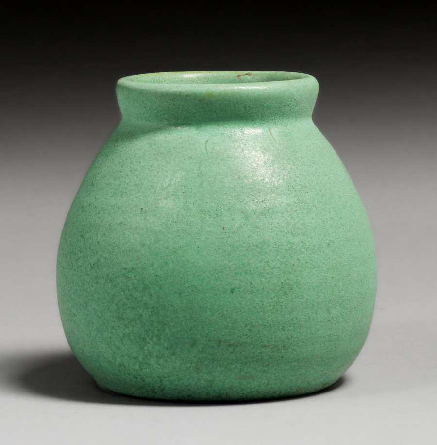 Teco Pottery Matte Green Vase c1910 - Sep 17, 2022 | California ...