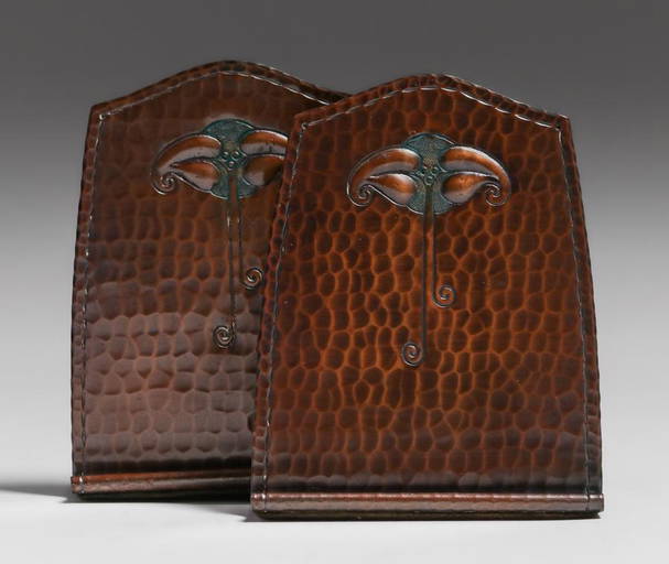 Roycroft Hammered Copper Bookends c1920s - Dec 03, 2022 | California ...