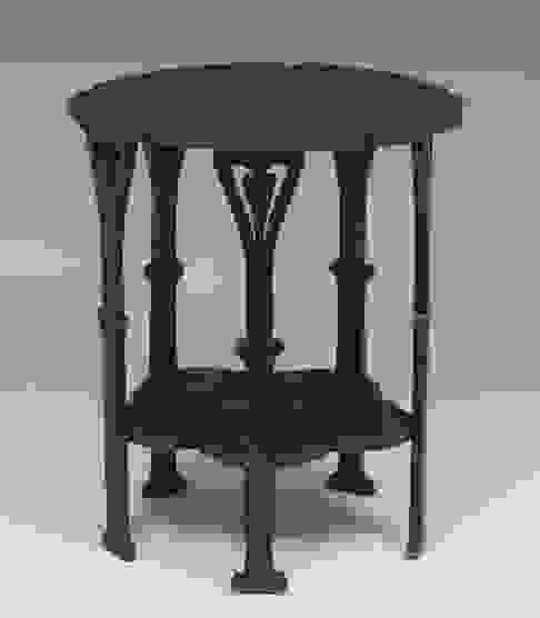 Contemporary Gustav Stickley Hand-carved Poppy Table C2000 Auction