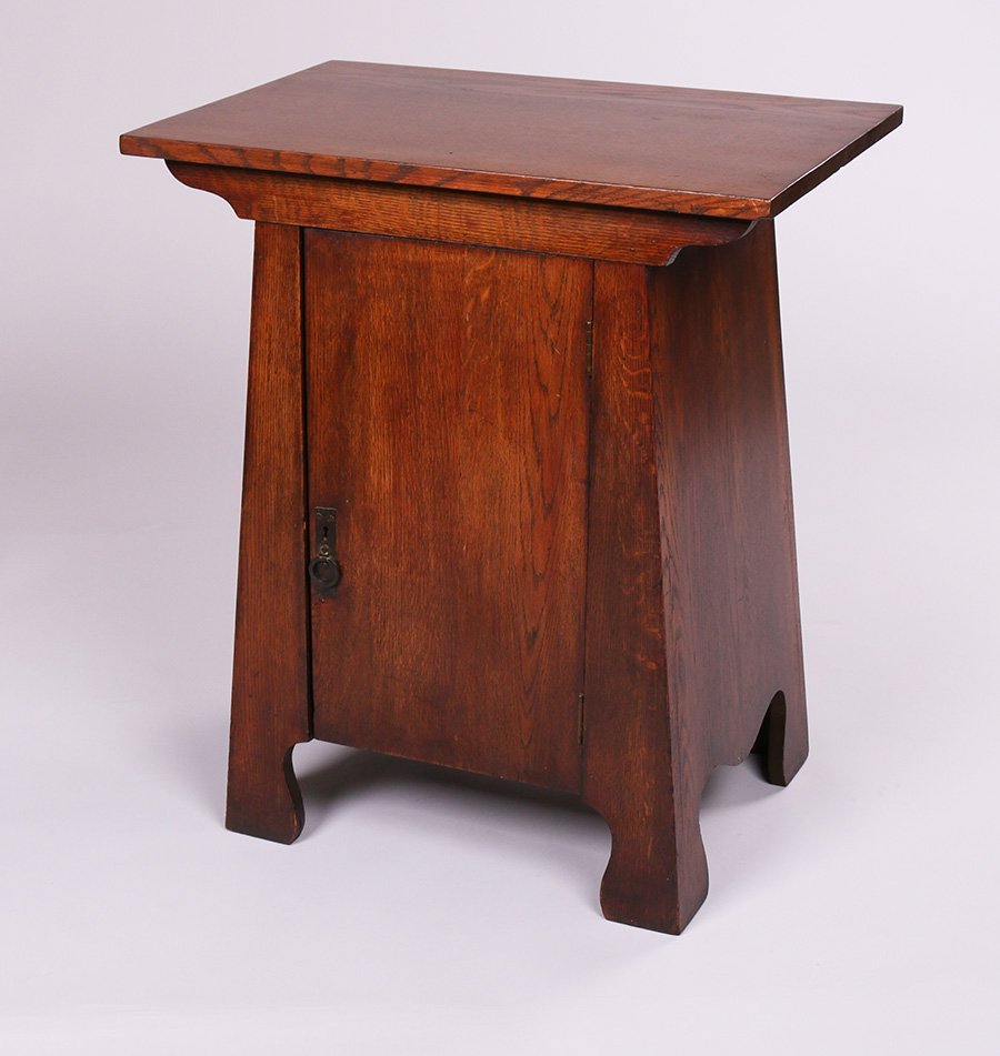 Arts & Crafts Oak Cellarette