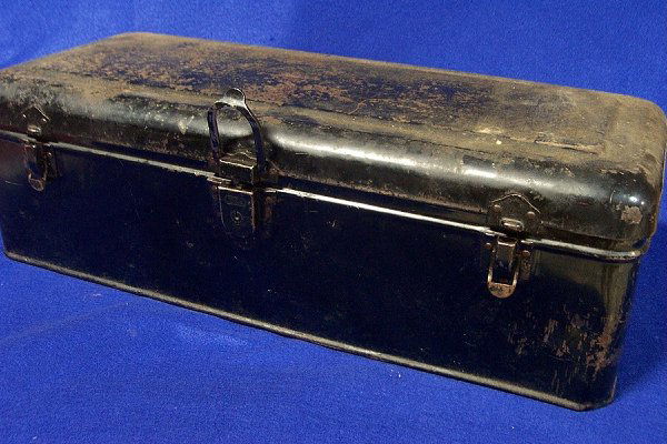 16: Model T Ford Tool Box - Sep 18, 2004 | Williams Auction & Appraisal ...