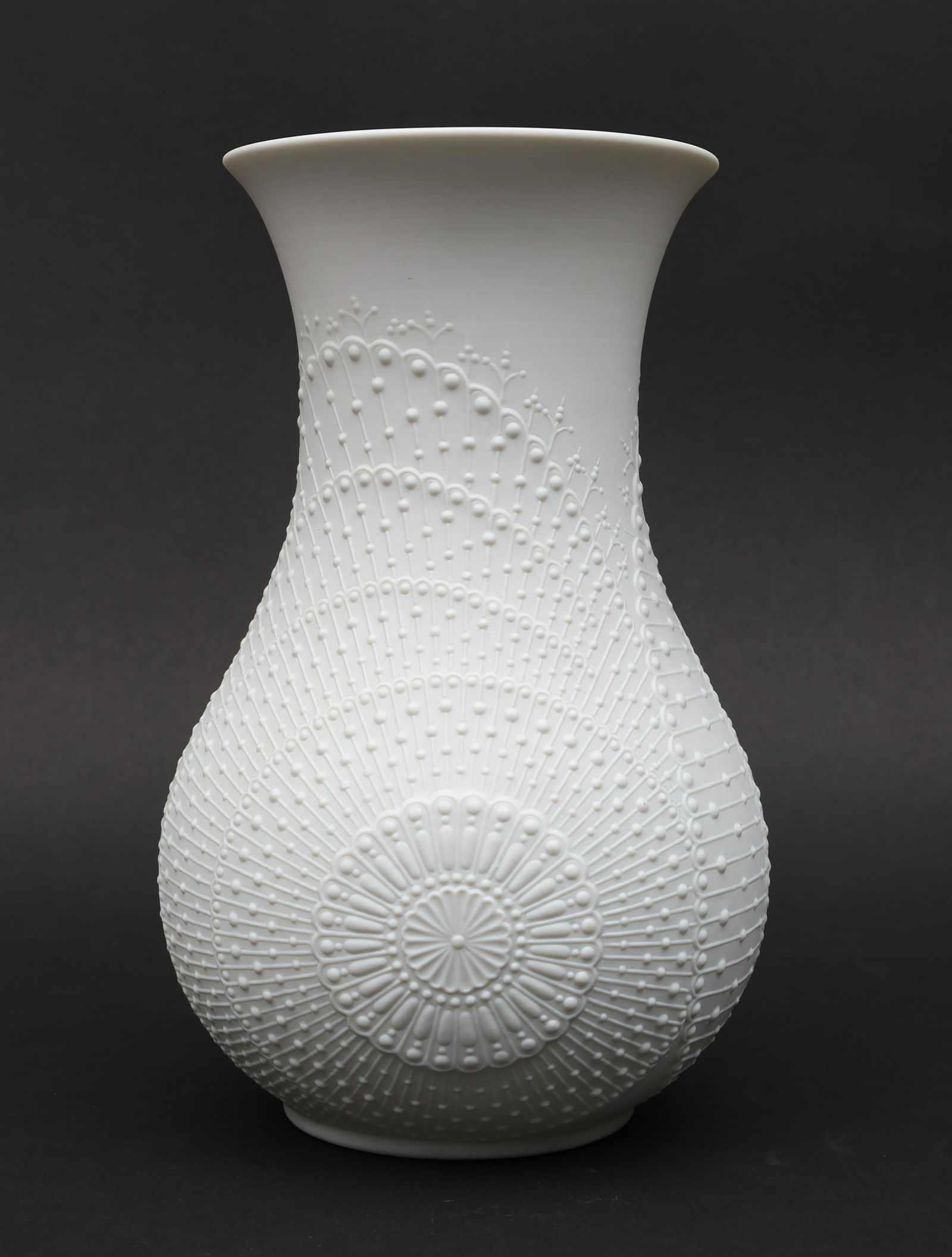 Manfred Frey Porcelain Vase By Kaiser W. Germany