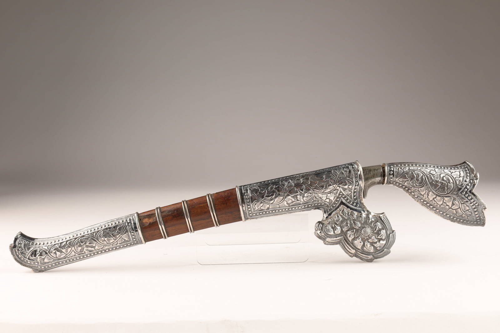 Antique Sumatran Silver Filigree Sewar Dagger Auction