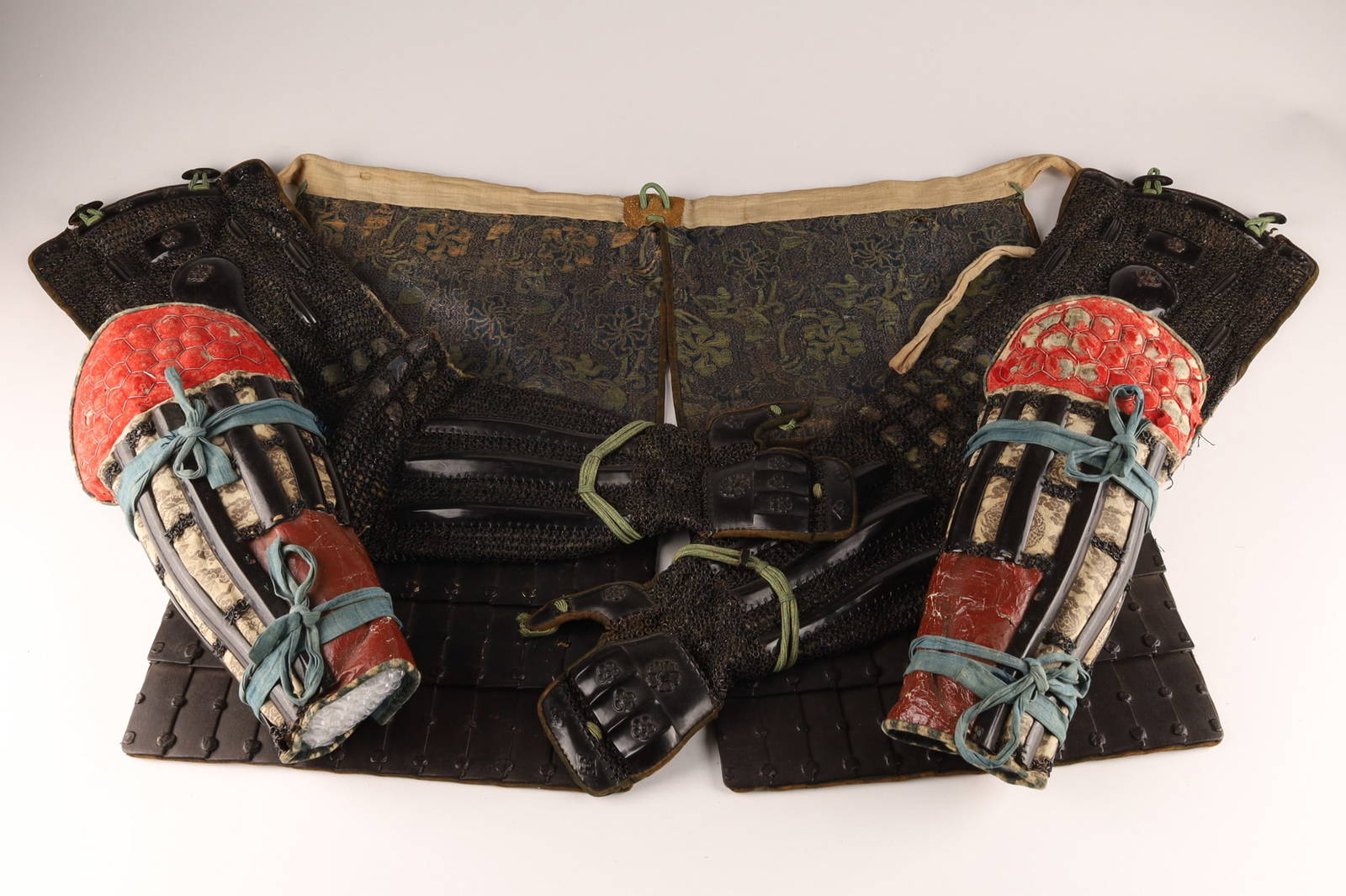 Japanese Antique Samurai Sangu Of Armor Auction
