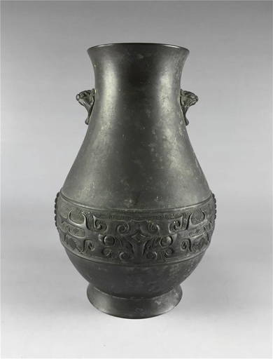 Japanese Antiques Bronze Jar.