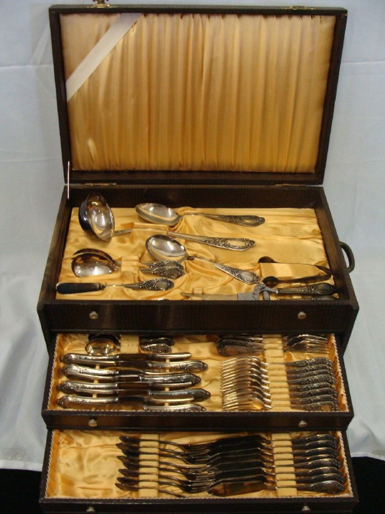 Vintage Carl Mertens Solingen 77 Pc Flatware Set W