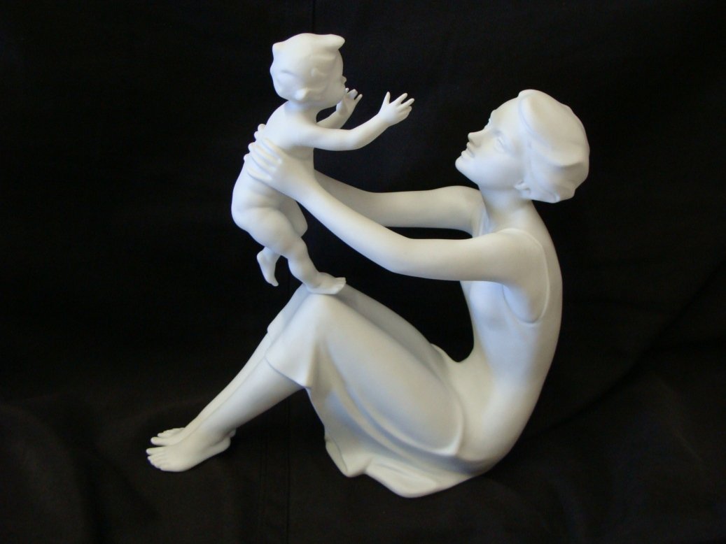 Kaiser Mother & Child Figurine