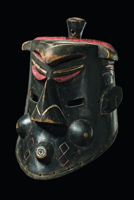 Helmet mask "tshibangabanga" - D. R. Congo, Bindji