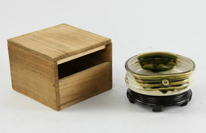 Japanese Oribe Ware Ink Stone Water Pot