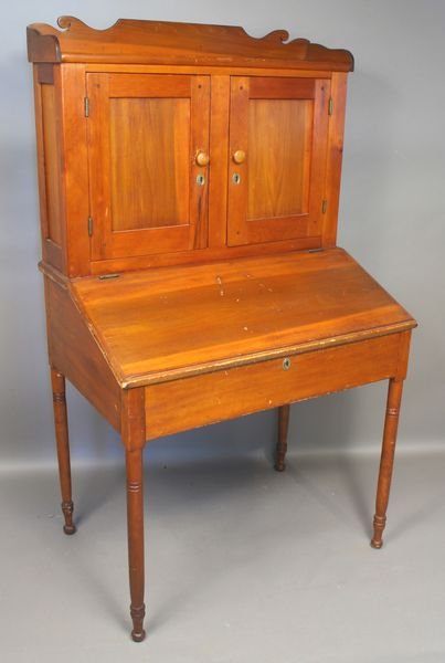 5033: Mid 19th Century Country Paymaster Desk