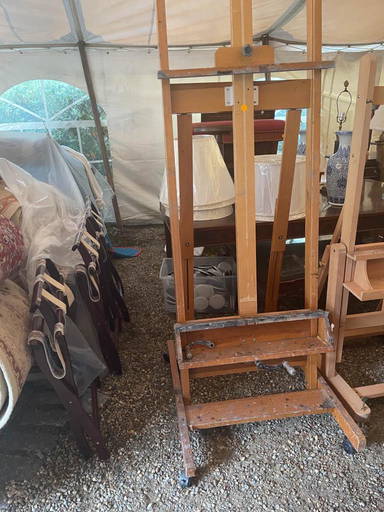 Artist Easel Used by The Late Raymond Han of NY (#0315) on Oct 08, 2022 ...
