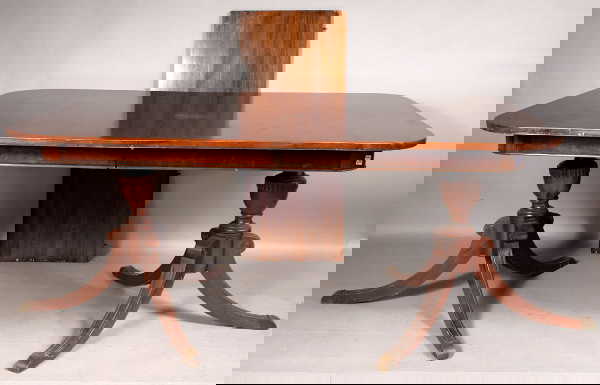 171: CIRCA 1920 DUNCAN PHYFE STYLE DINING TABLE