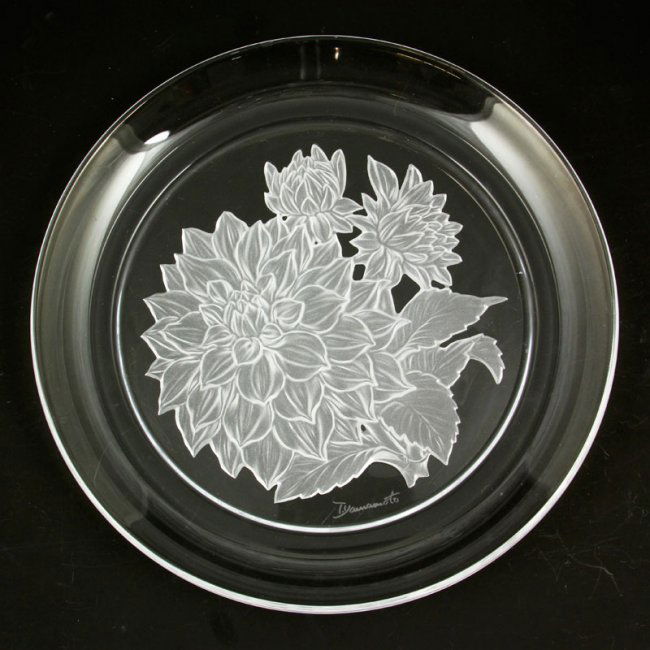 Hoya Crystal Plates : Lot 9263