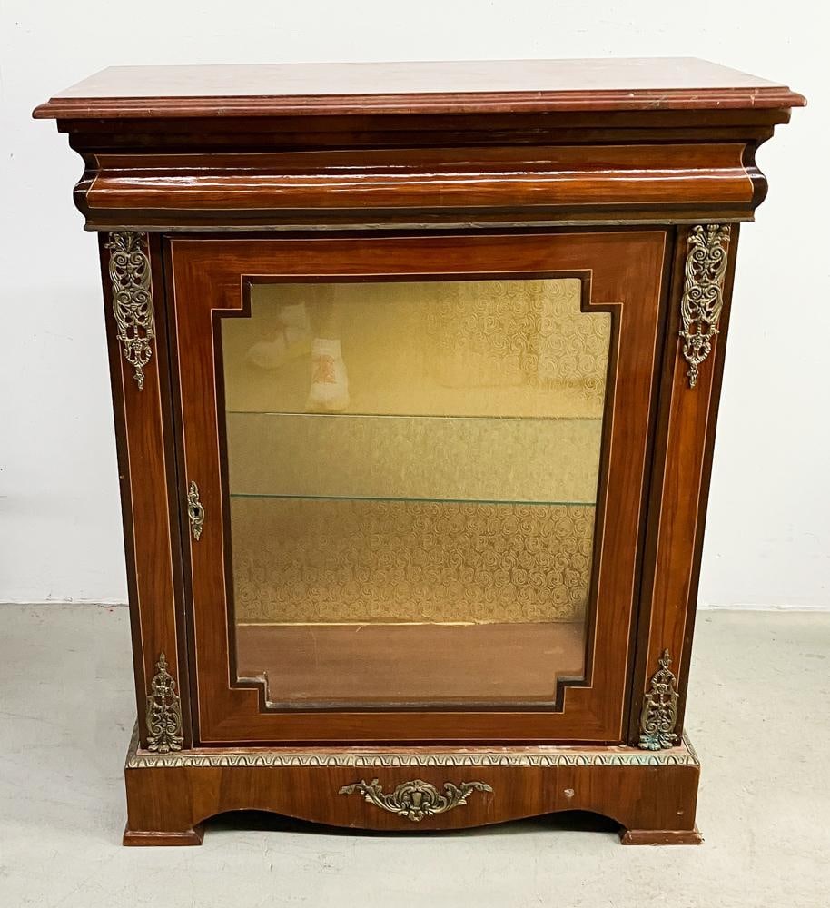 Italian Curio Cabinet With Marble Top - Jul 26, 2025 | Kaminski ...