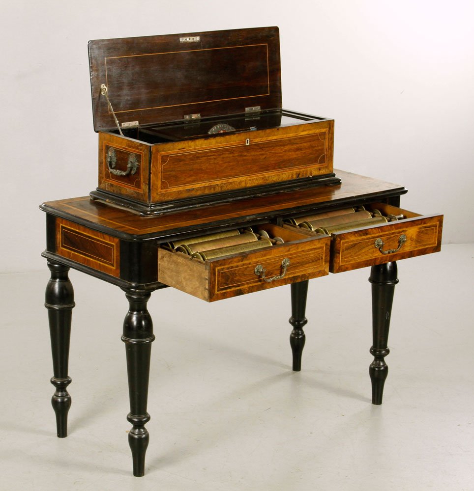 Swiss Music Box on Table - May 31, 2015 | Kaminski Auctions in MA