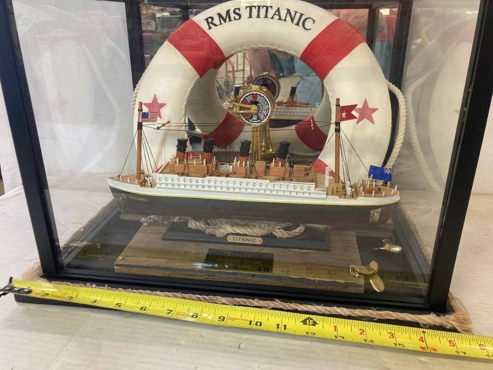1997 "titanic" Decking & Rope Movie Props W/glass Case Coa Auction