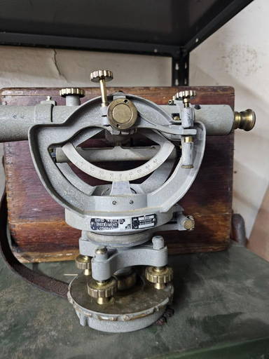 David White Transit Level Model 8300 With Tripod