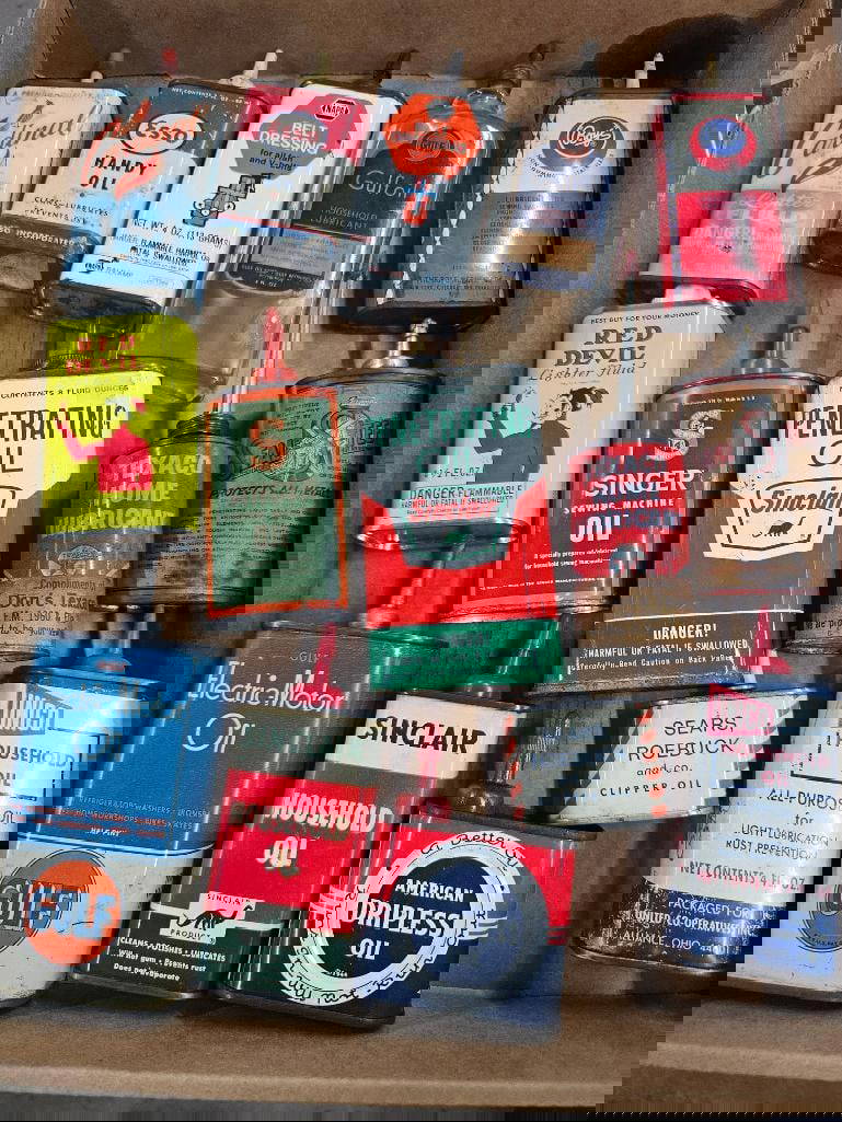 Oil Can Collection In Flat Auction